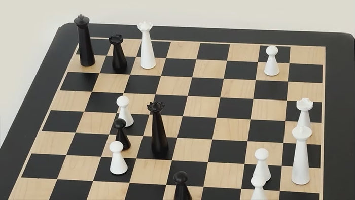 GoChess: World's Smartest Robotic Chess Board | Particula