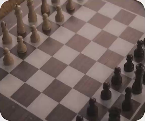 GoChess: World's First Smart Chess Board | Particula